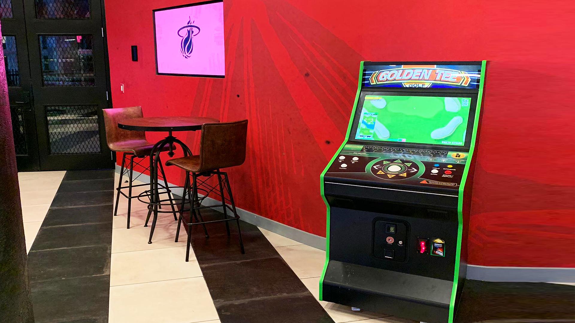 Golf Golden Tee Arcade Game – COCKTAIL HOUR ENTERTAINMENT